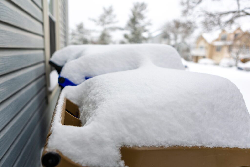 How to Prevent a Frozen Trash Can | Tips for Outdoor Trash Cans